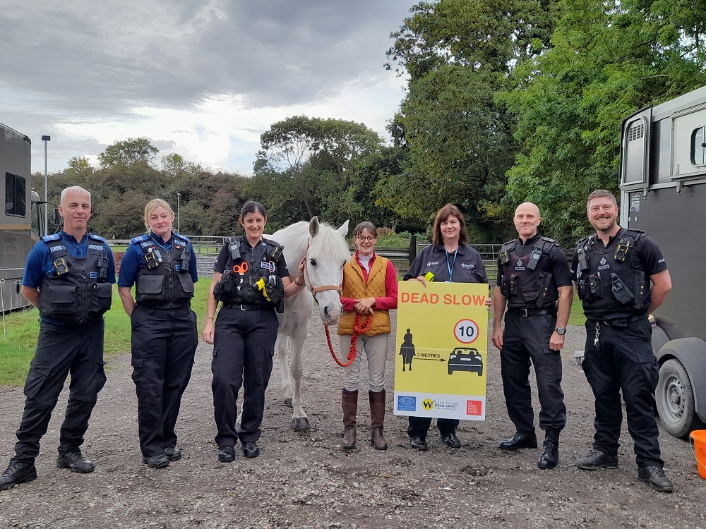 Warwickshire Police ‘Close Pass Operation’ Raising Awareness for Horse ...